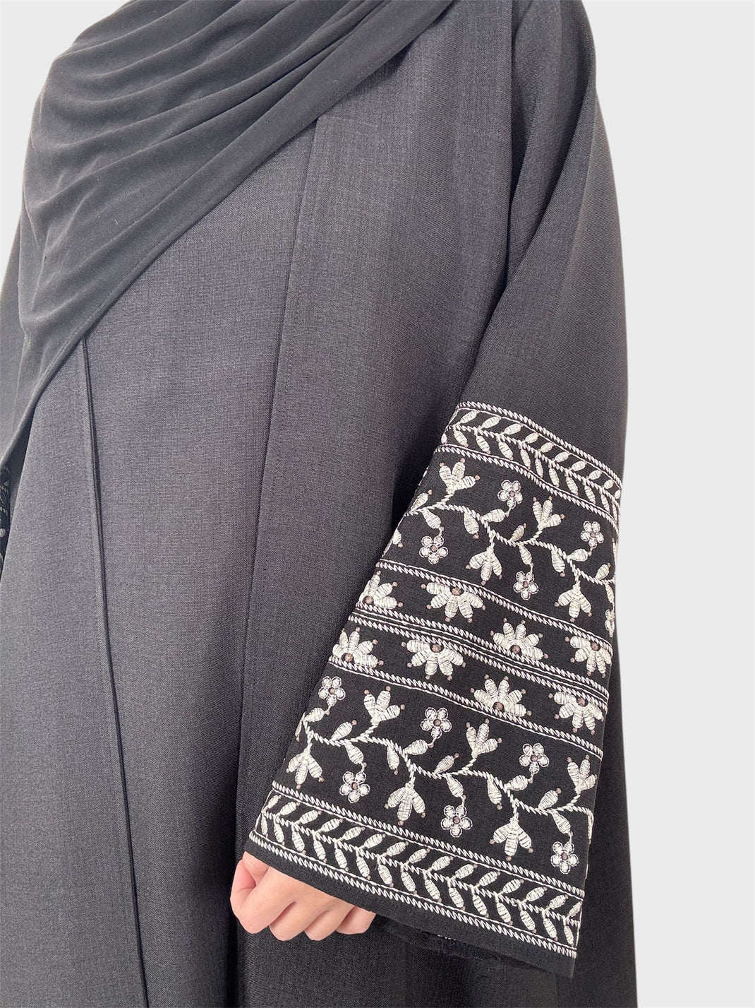 SAMSOUKKA Paris - Abayas Raffinées et Confortables pour Femmes Moderne ...